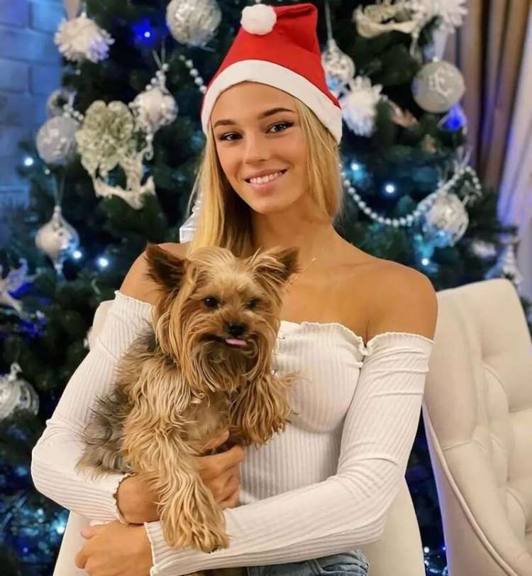 “德国田径女神”火出圈!500万粉丝、兼职模特 -6parkbbs.com